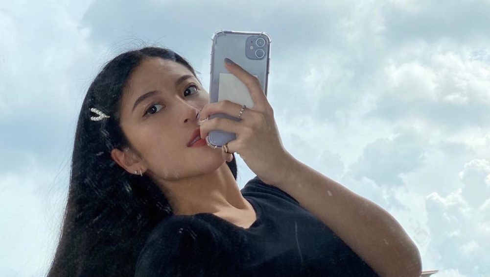 Glowing with Zoen - Indie Collaborates